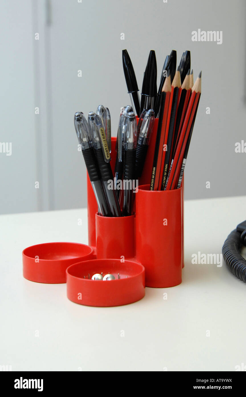 Tidy desk hi-res stock photography and images - Alamy