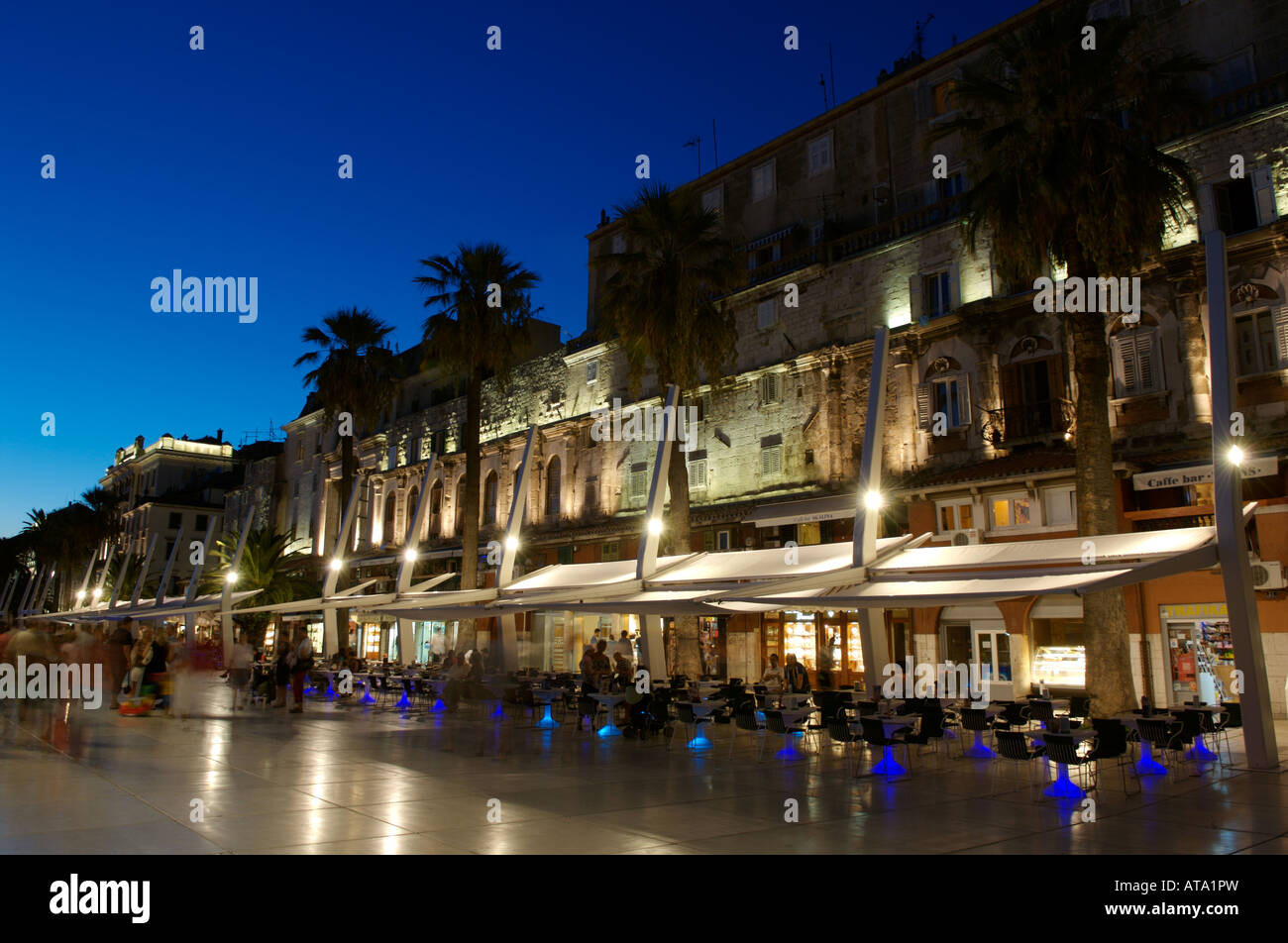split corniche croatia Stock Photo - Alamy