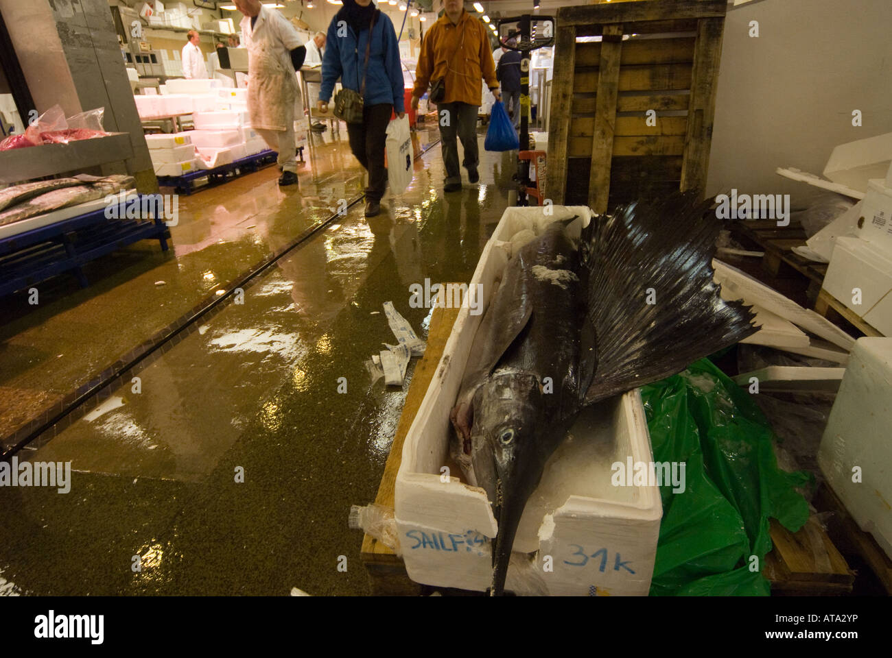 Fish market billingsgate hi-res stock photography and images - Alamy