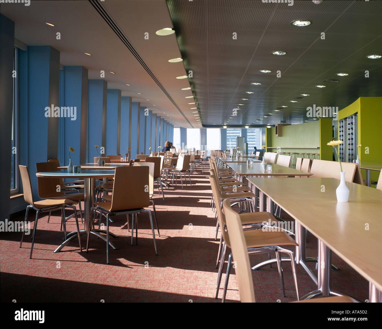 Modern office interiors, Euston, London, England. Interiors by BDG ...