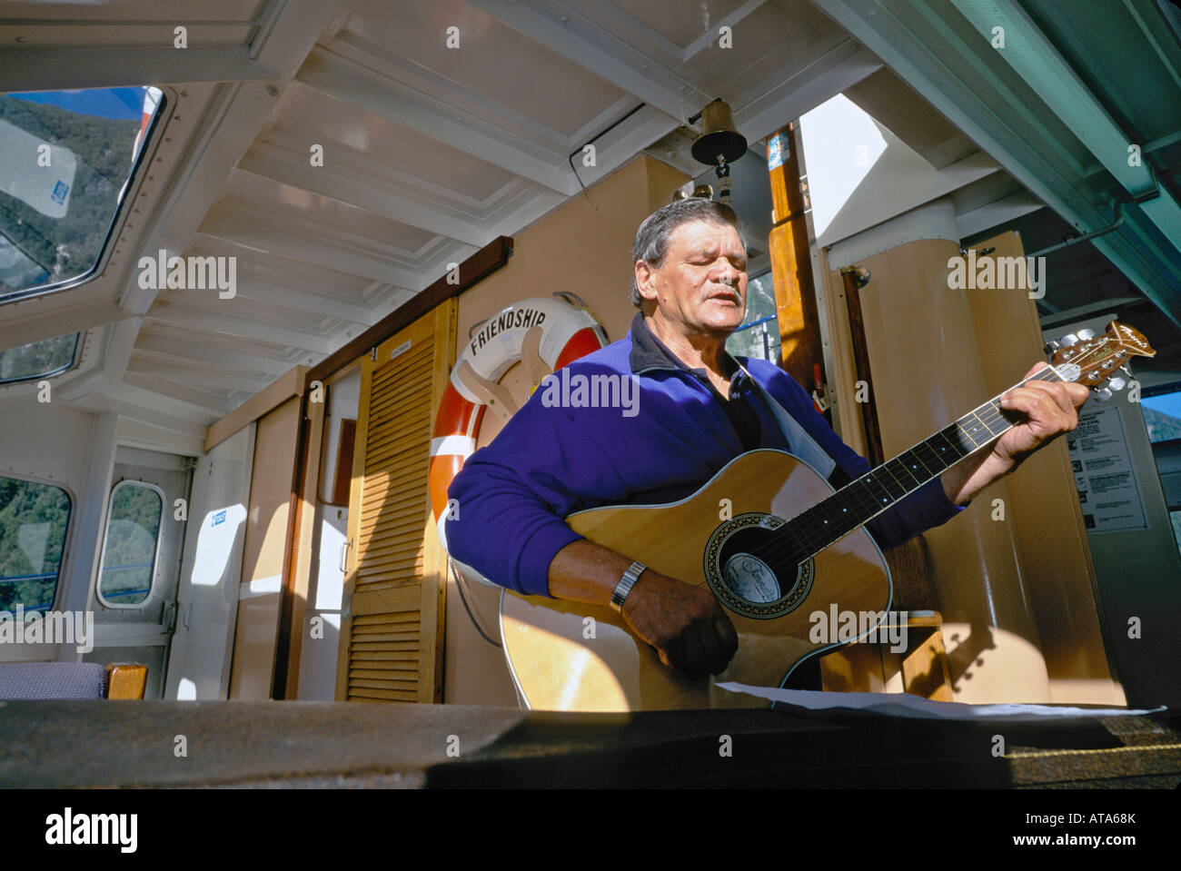 Maori lifestyle hi-res stock photography and images - Alamy