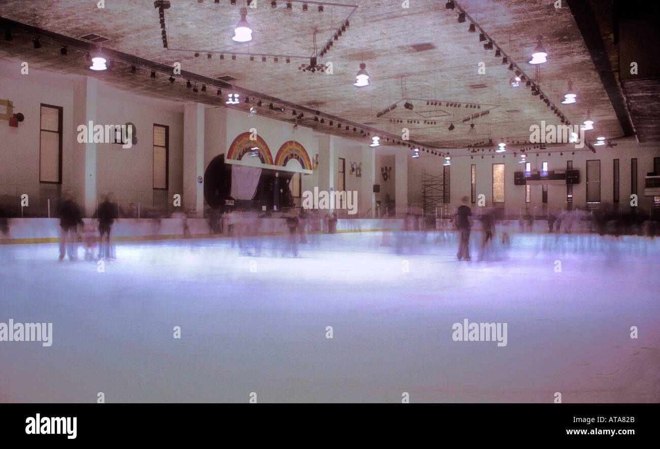 Bristol ice rink hi-res stock photography and images - Alamy