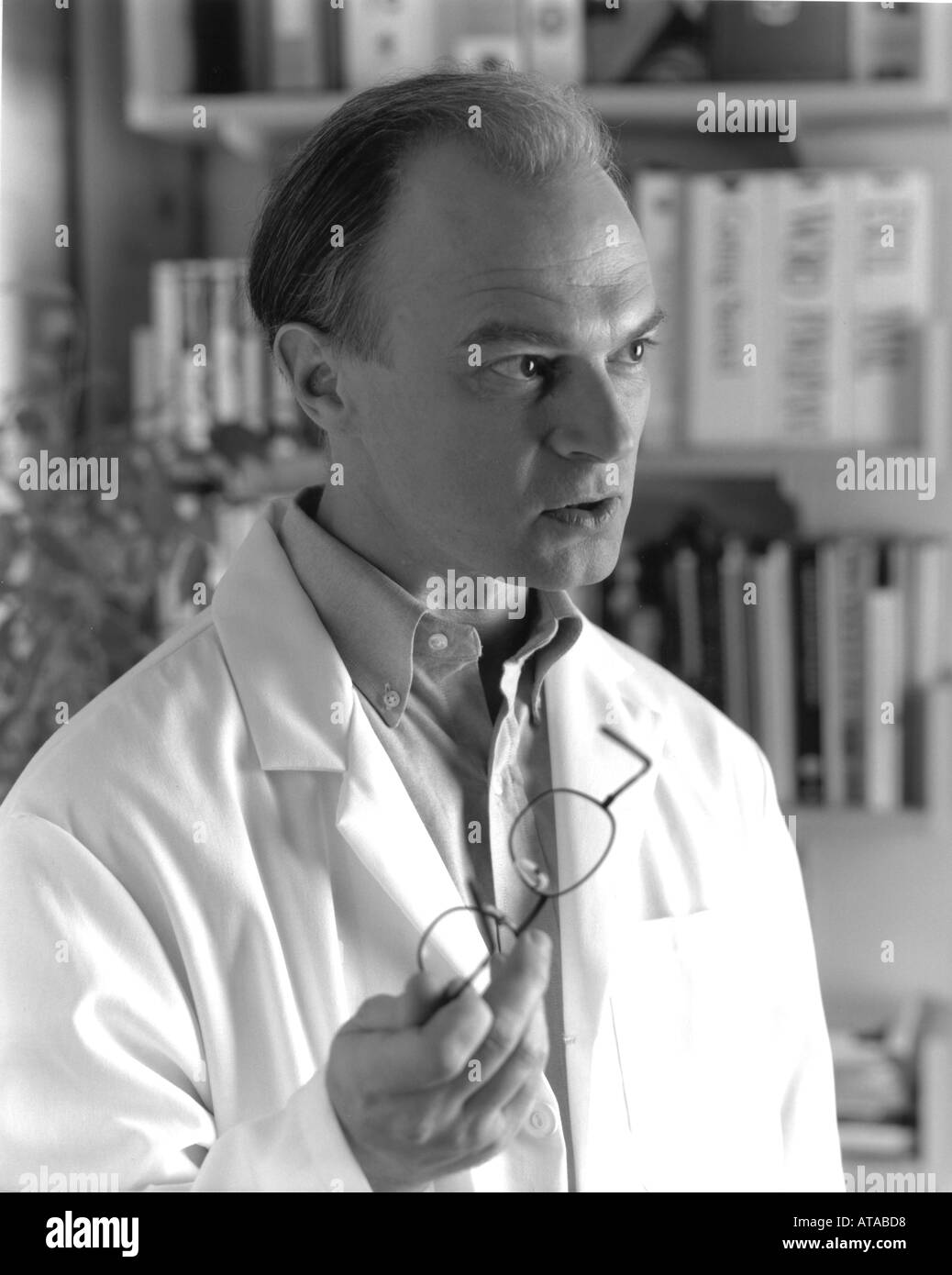 In lab coat Black and White Stock Photos & Images - Alamy