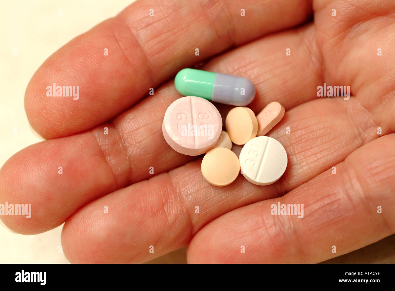 Tablets in hand hi-res stock photography and images - Alamy