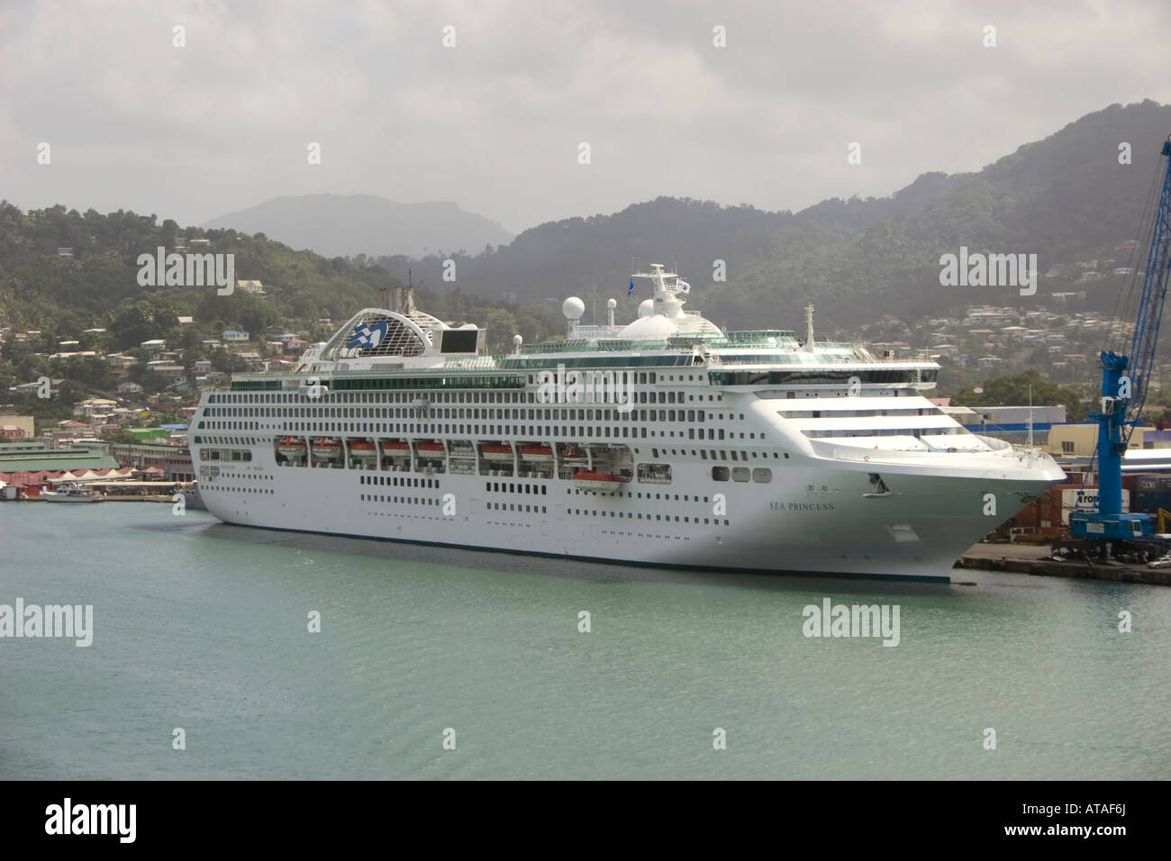Relaxation princess cruise ship hi-res stock photography and images - Alamy