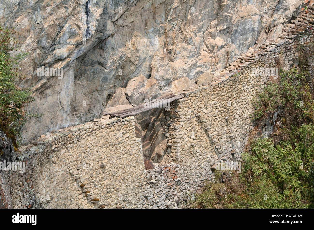 Incan bridge hi-res stock photography and images - Alamy