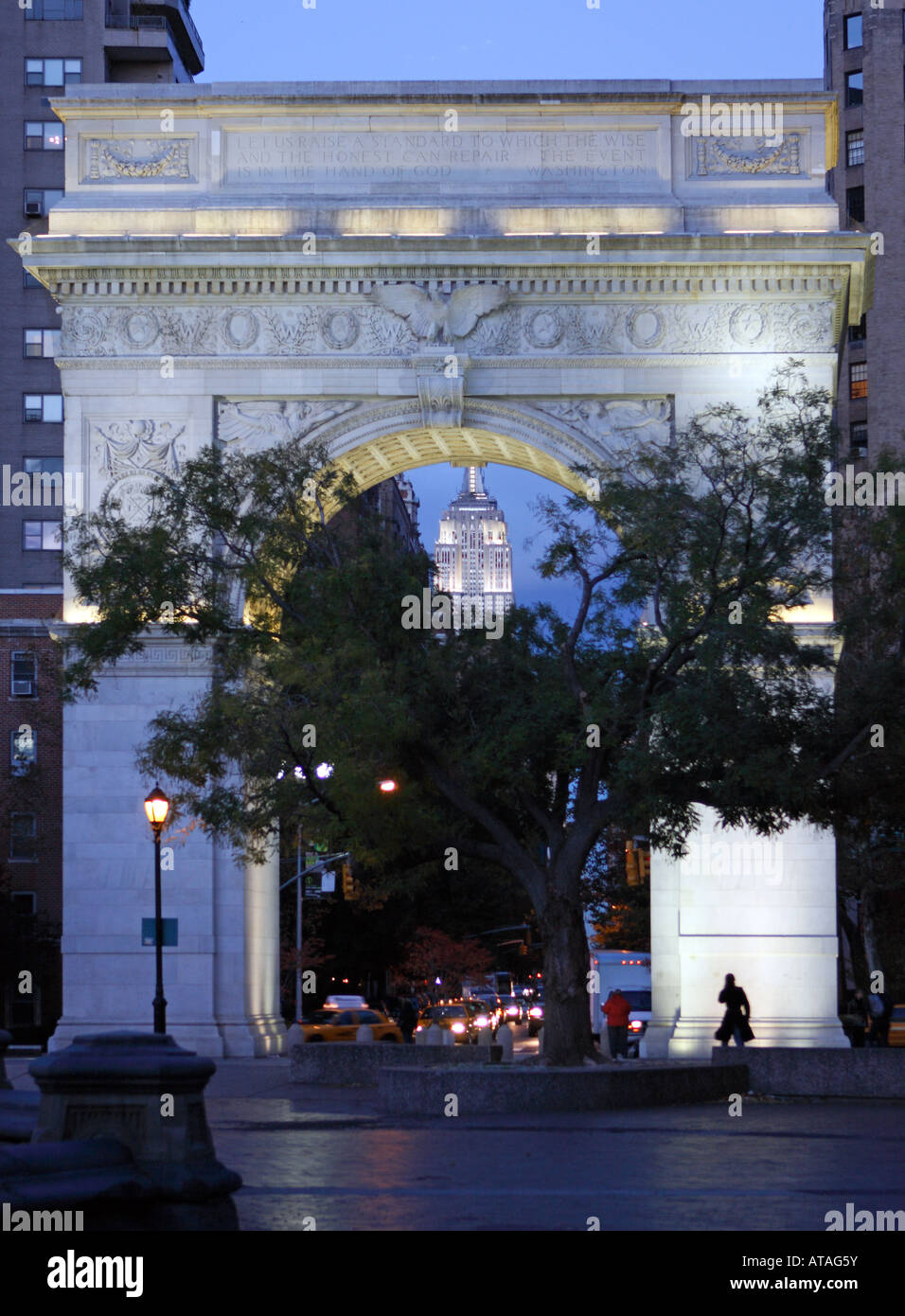 Washington sq arch hi-res stock photography and images - Alamy