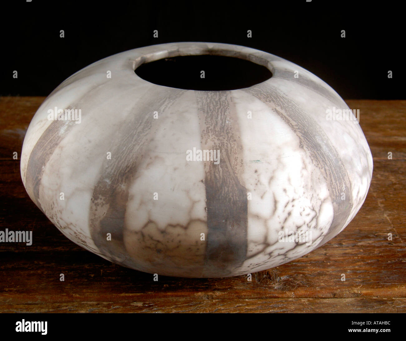 Fired clay pot hi-res stock photography and images - Alamy