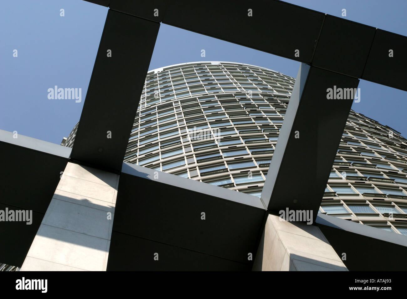 Repeated shapes in architecture hi-res stock photography and images - Alamy