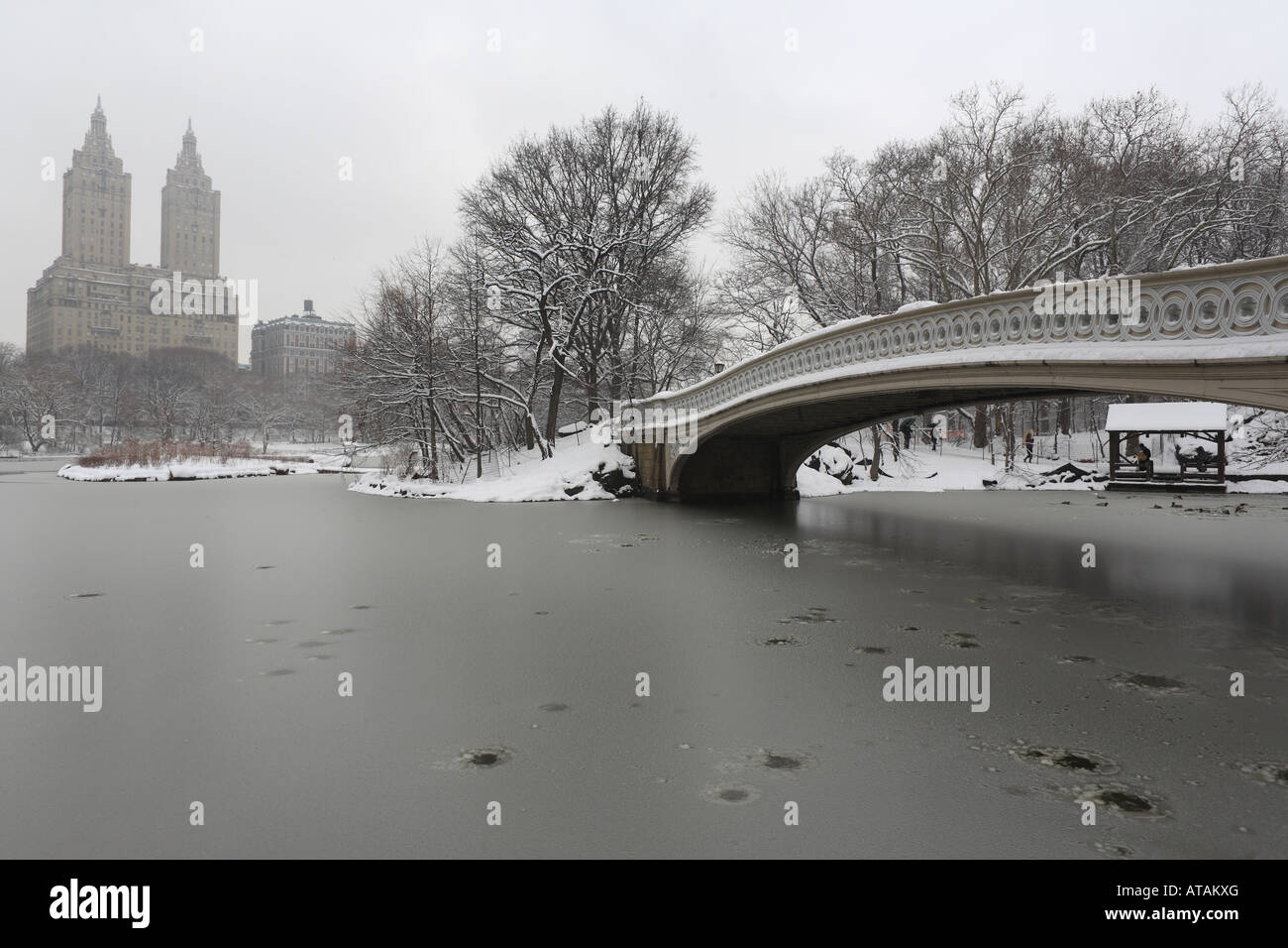Snow storm - Bow bridge Stock Photo - Alamy