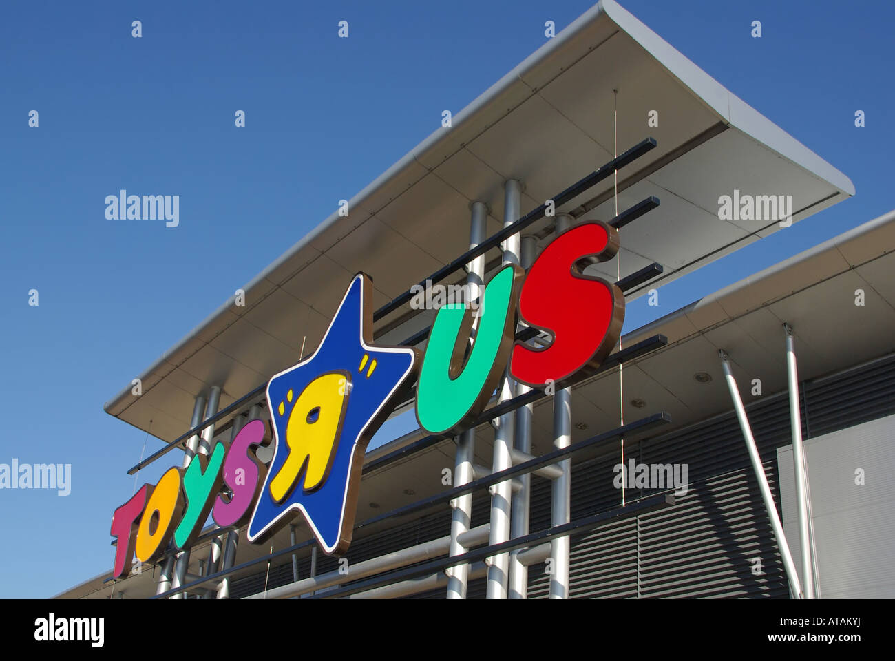 Toys us england britain uk hi-res stock photography and images - Alamy