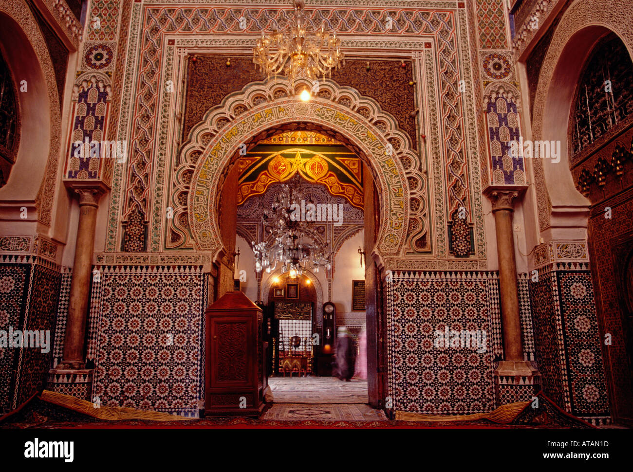 Mausoleum of zaouia moulay idriss 2 hi-res stock photography and images ...