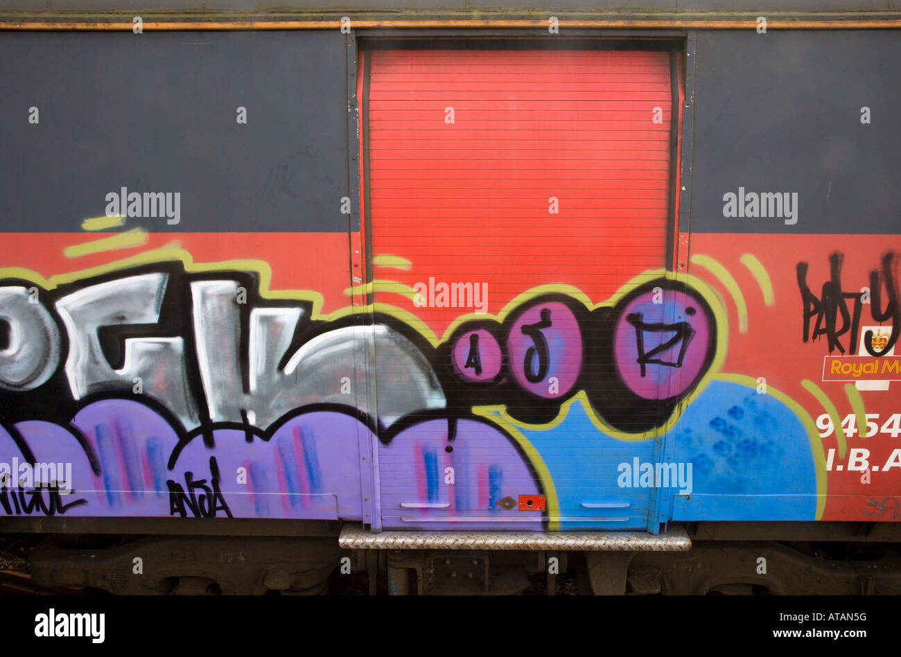 Vandalised train uk hi-res stock photography and images - Alamy