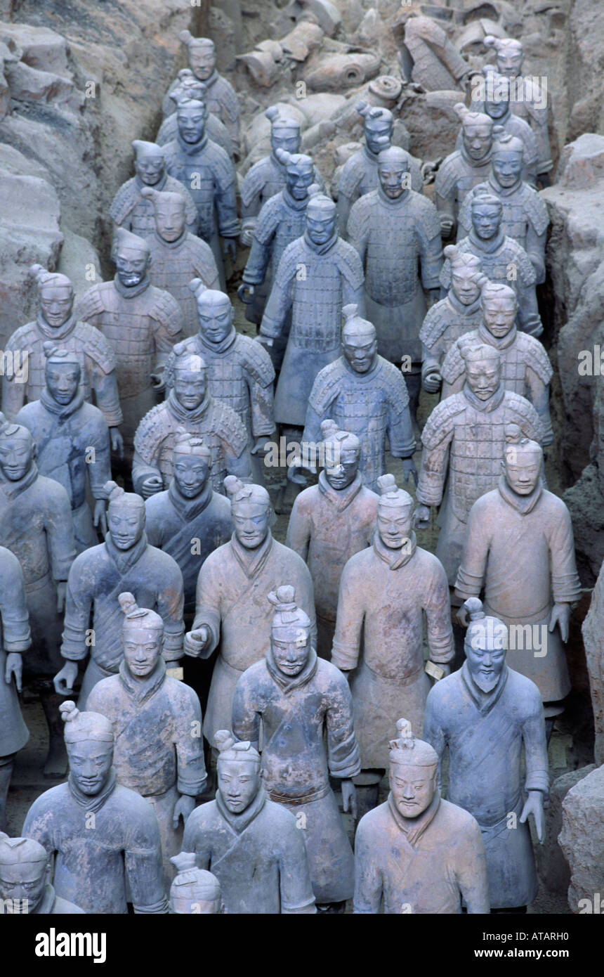 Terra Cotta Warriors at the tomb of Emperor Qin Shi Huang Xian Shaanxi ...