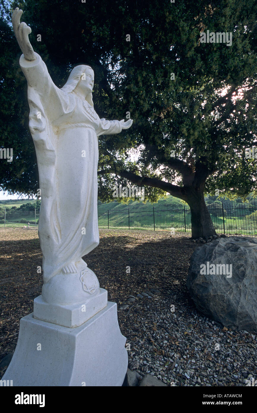Statue of san ramon hi-res stock photography and images - Alamy