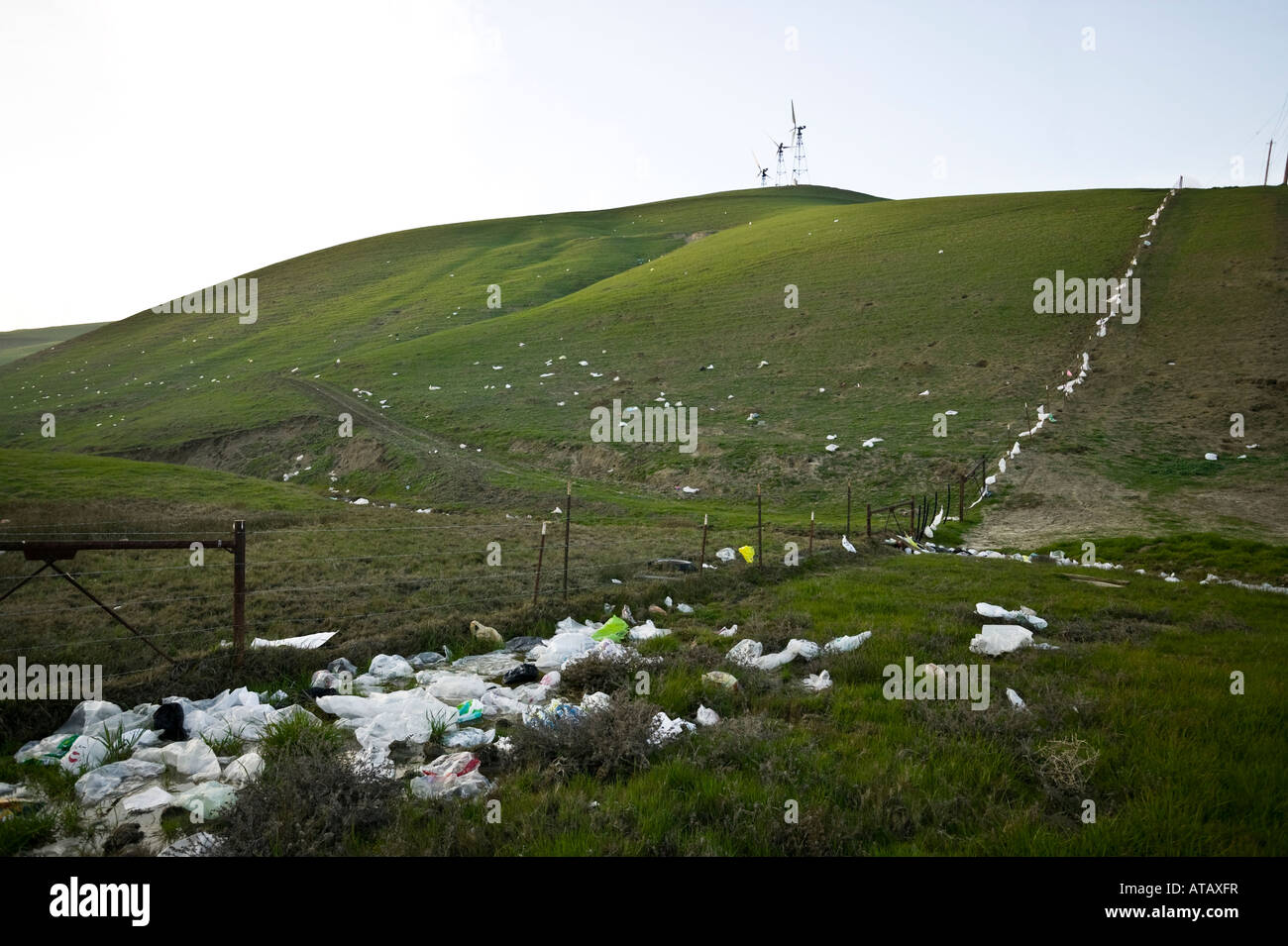 Trash california hills hi-res stock photography and images - Alamy