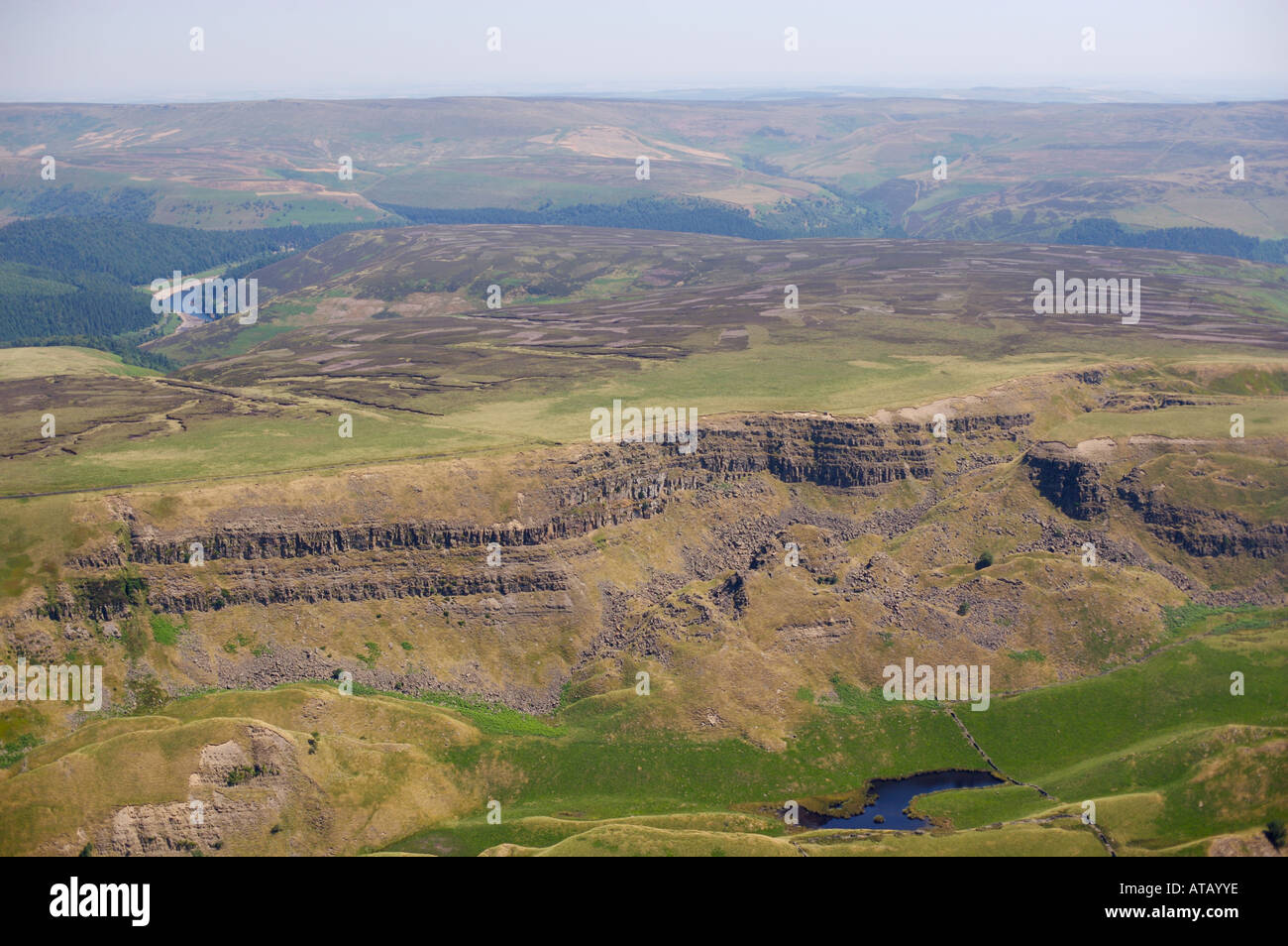 Land v hi-res stock photography and images - Alamy