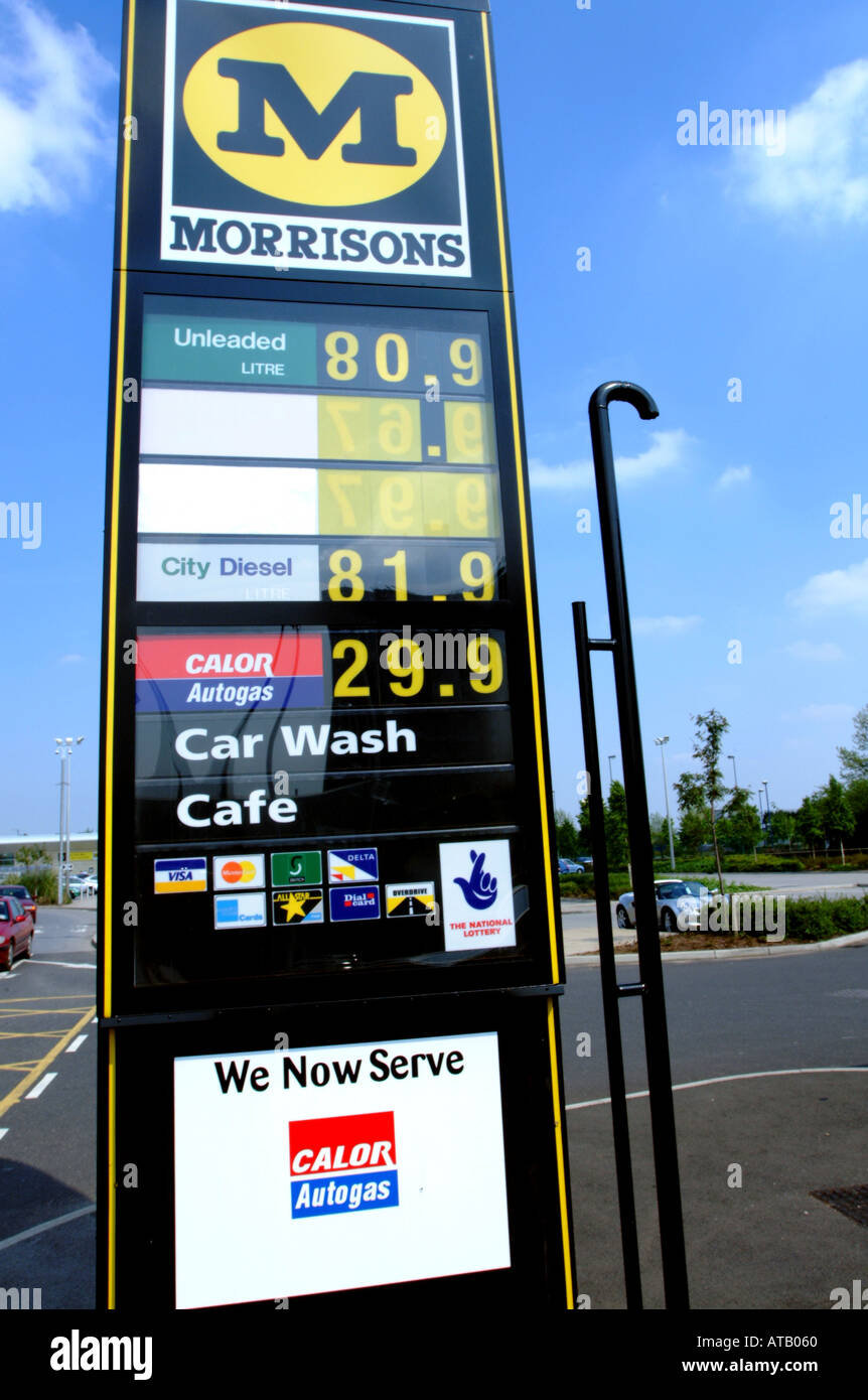 Morrisons tanker hi-res stock photography and images - Alamy