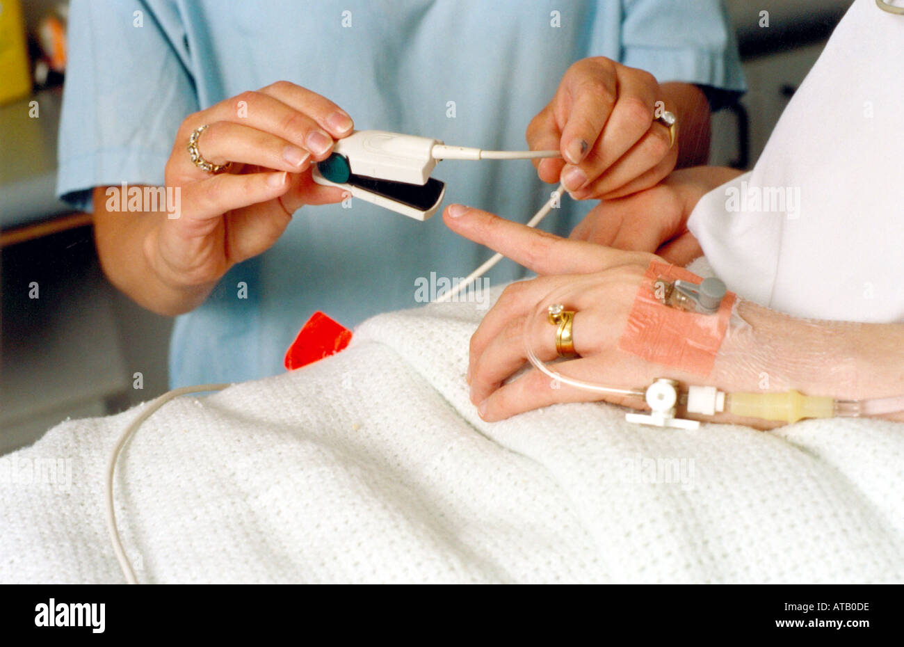 Pulse oximeter and probe hi-res stock photography and images - Alamy