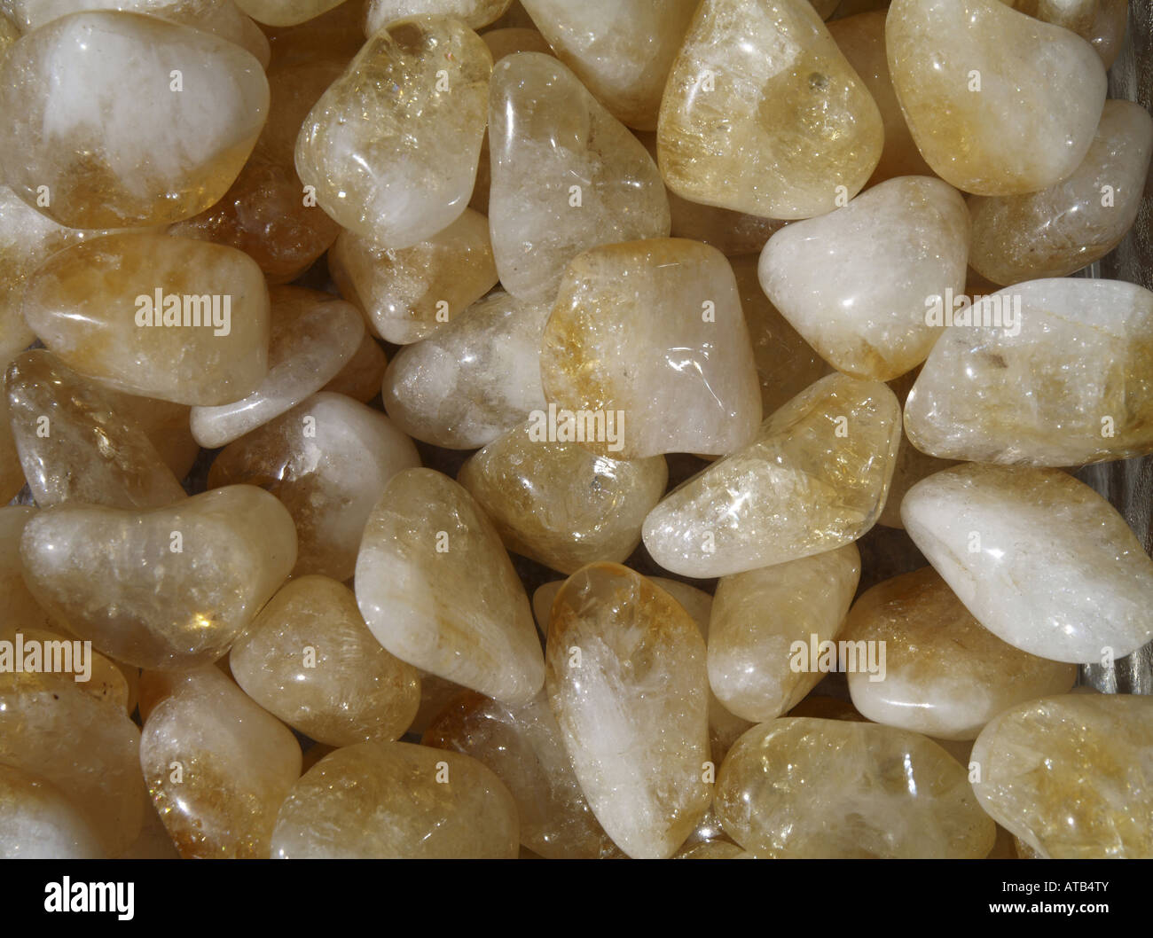citrine, being effective on vitals, concentration, stomach, diabetes ...