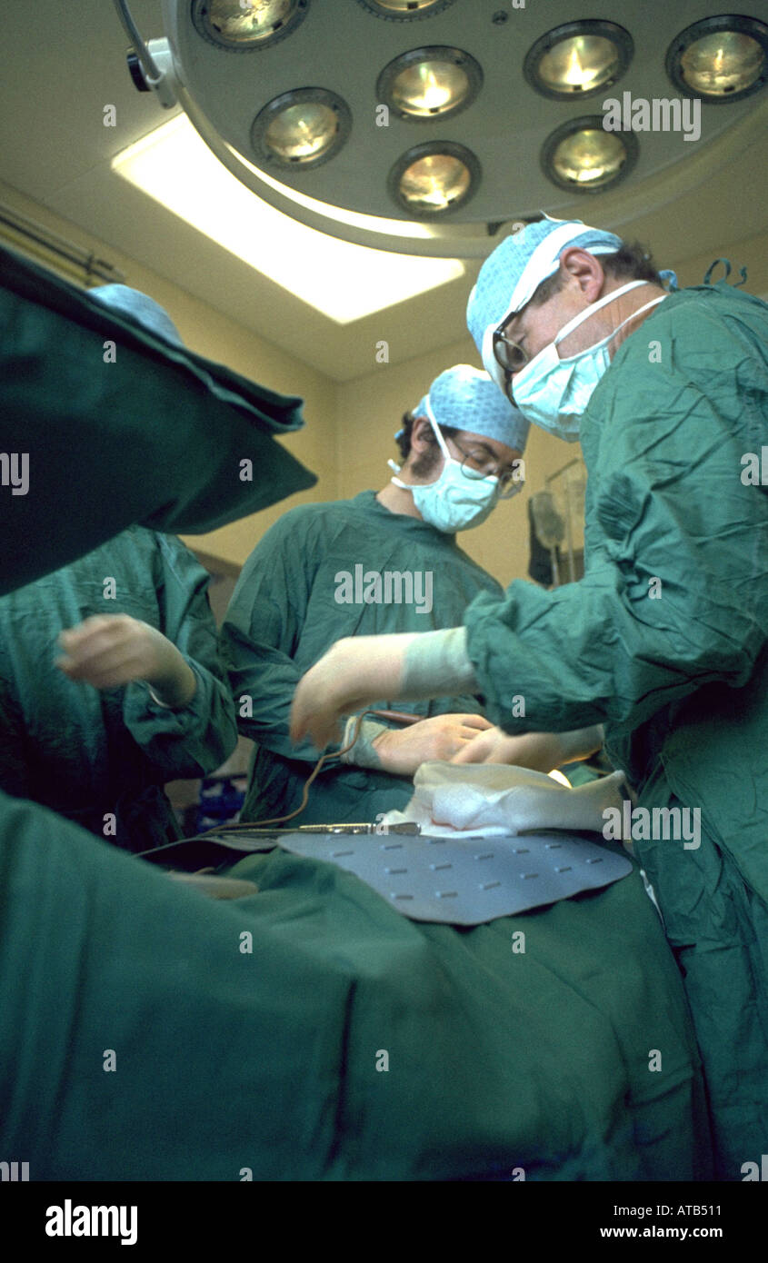 Operating theatre scrub team Stock Photo - Alamy