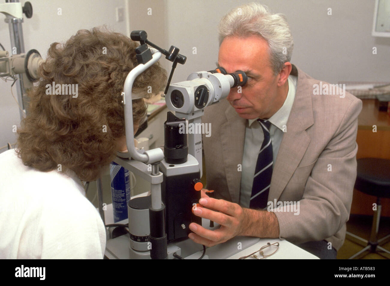 Biomicroscopy of eyes hi-res stock photography and images - Alamy