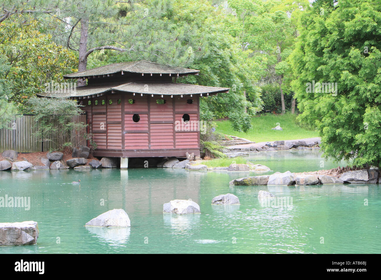 Chinese hut hi-res stock photography and images - Alamy