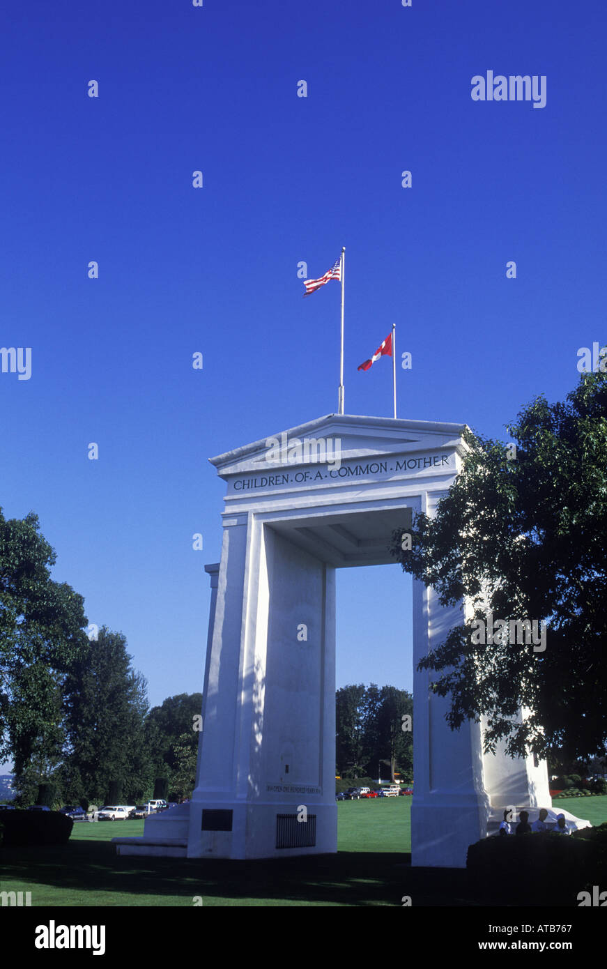 Peace arch border crossing hi-res stock photography and images - Alamy
