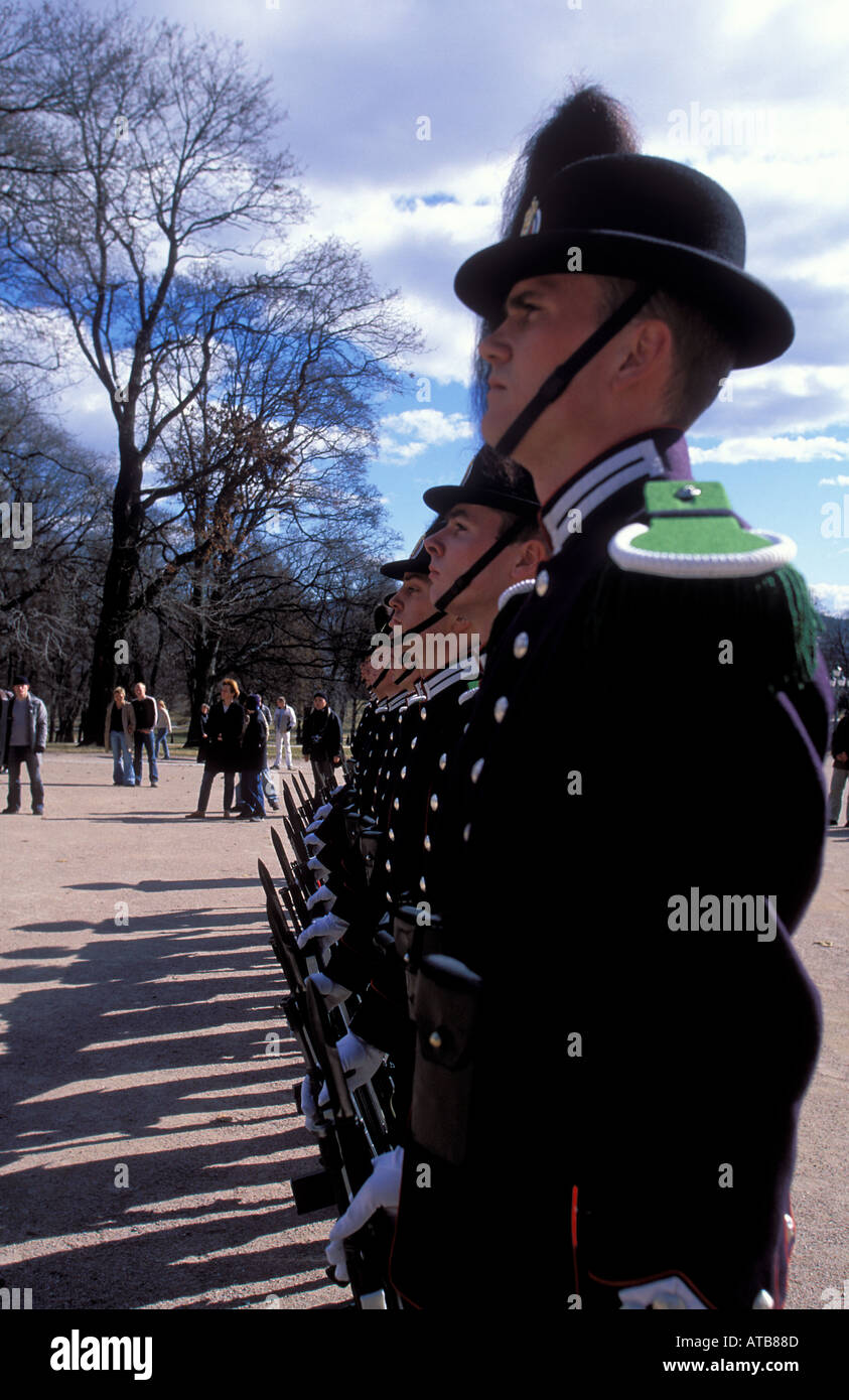 Royal palace oslo guards hi-res stock photography and images - Alamy