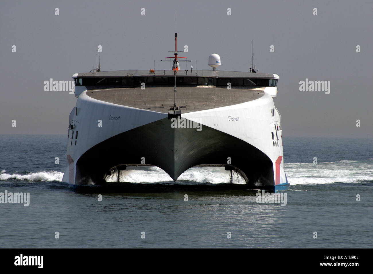 Hoverspeed Seacat entering Dover Harbour England Stock Photo - Alamy