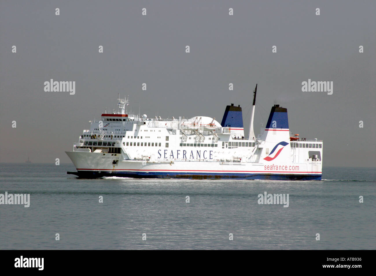 Cross channel ferry hi-res stock photography and images - Alamy