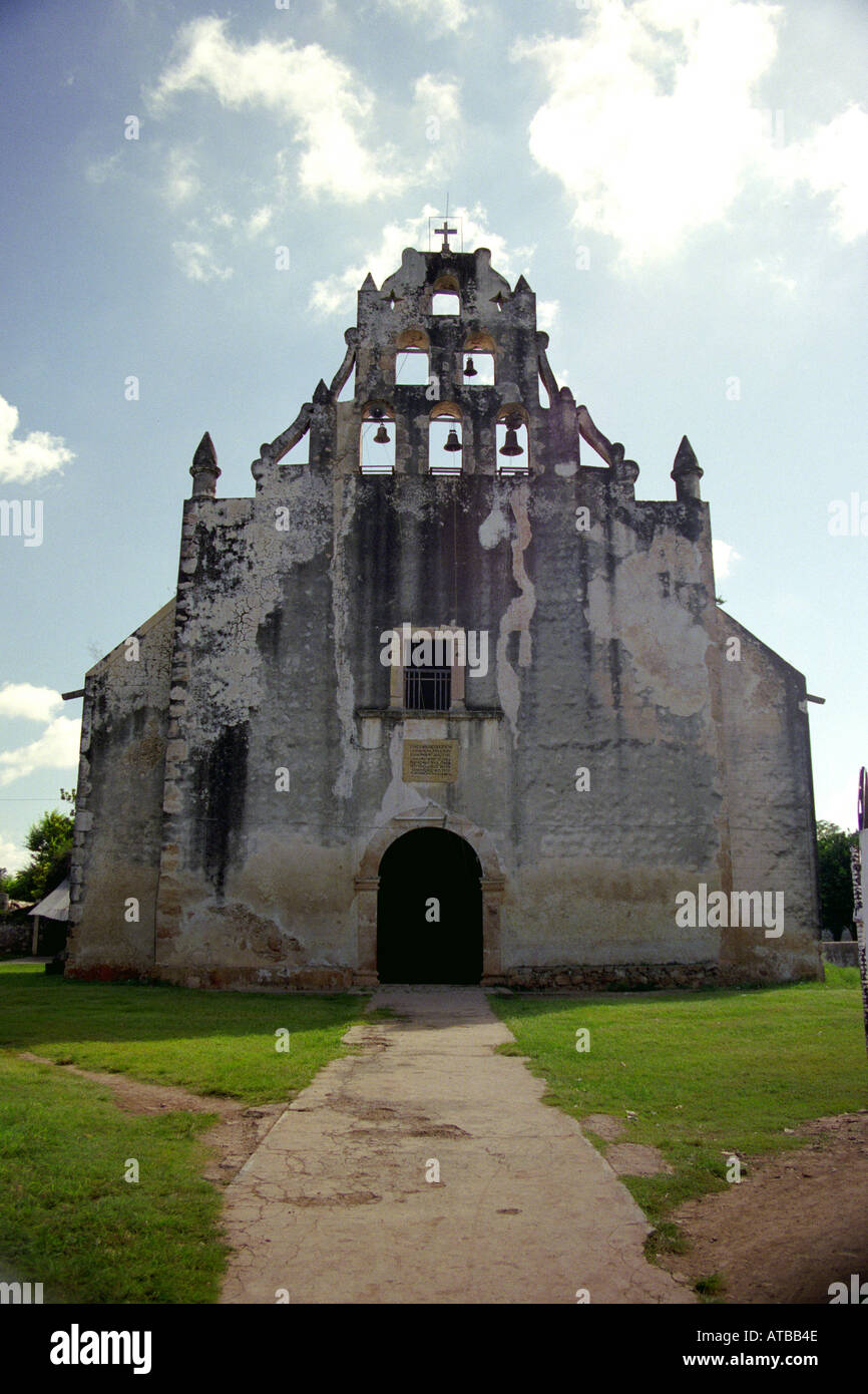 A church in a rural village in Yucatan Mexico Stock Photo - Alamy
