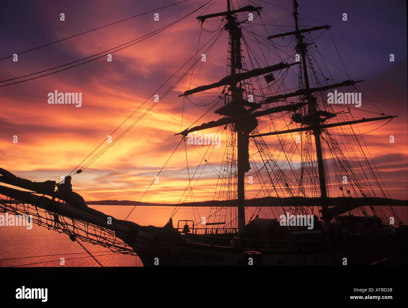 Square rig hi-res stock photography and images - Alamy