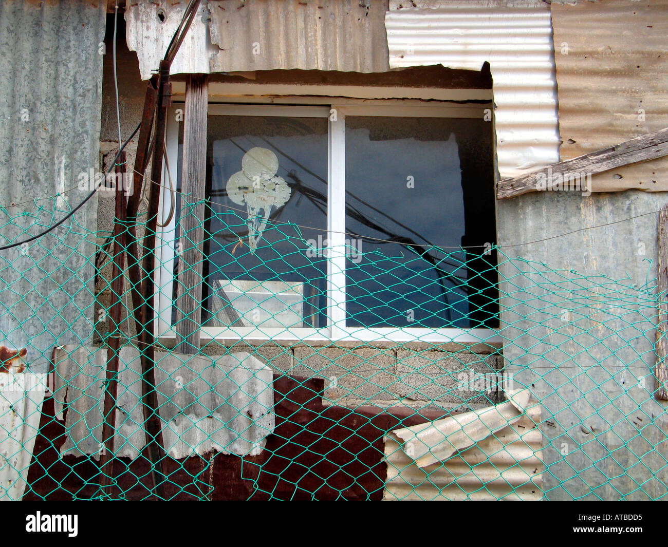 Old tin house in Israel Stock Photo - Alamy