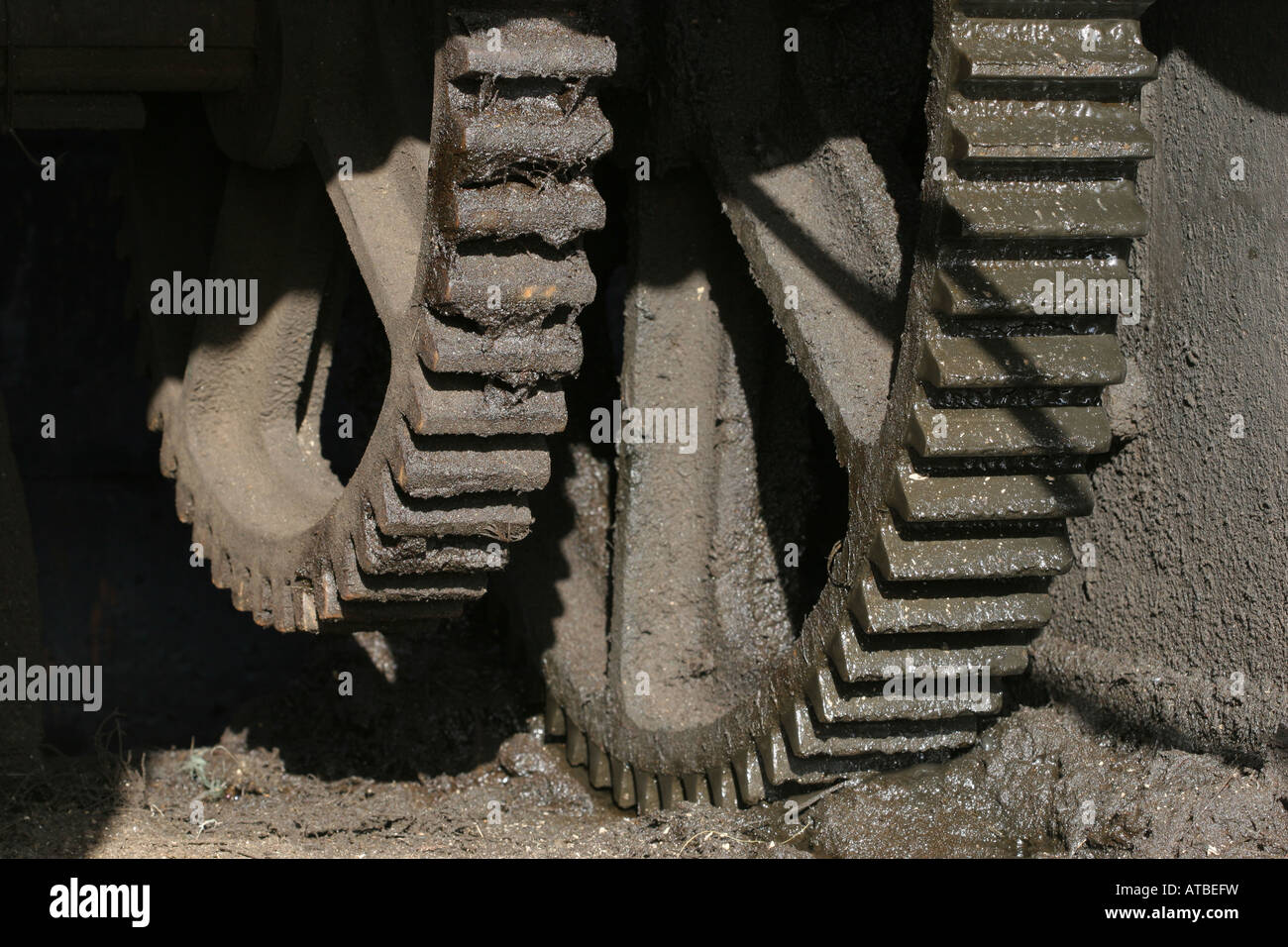 Tug circle hi-res stock photography and images - Alamy