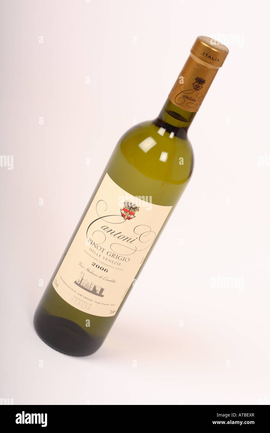Pinot grigio wine label hi-res stock photography and images - Alamy