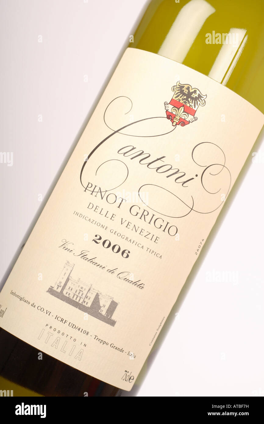 Pinot grigio wine label hi-res stock photography and images - Alamy