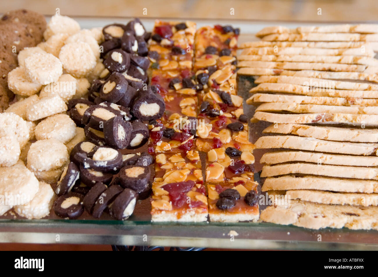 Cake display platter Stock Photo - Alamy