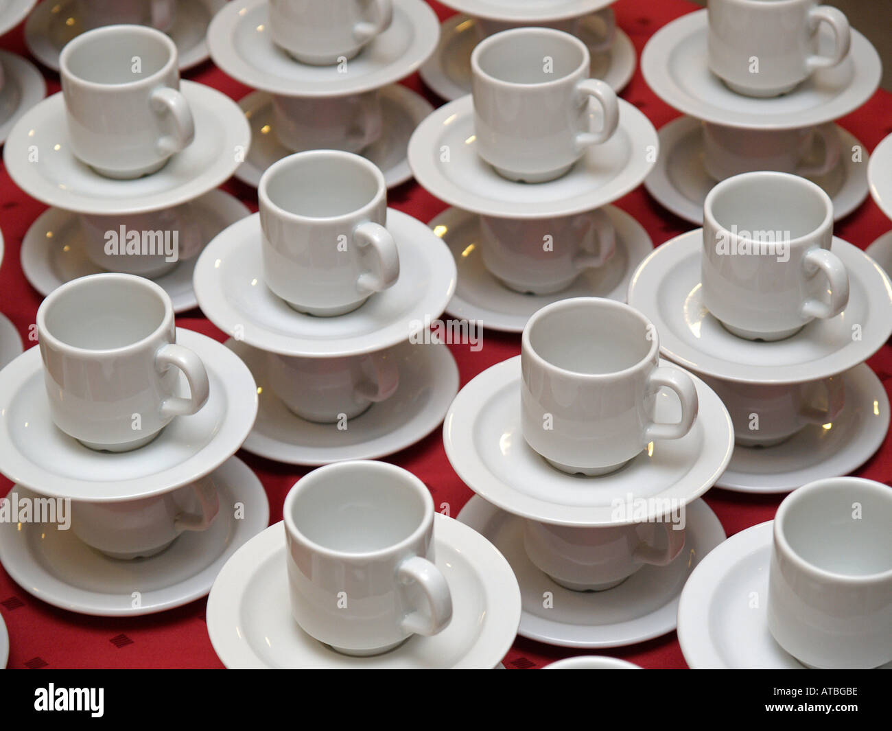 Waiting pattern hi-res stock photography and images - Alamy