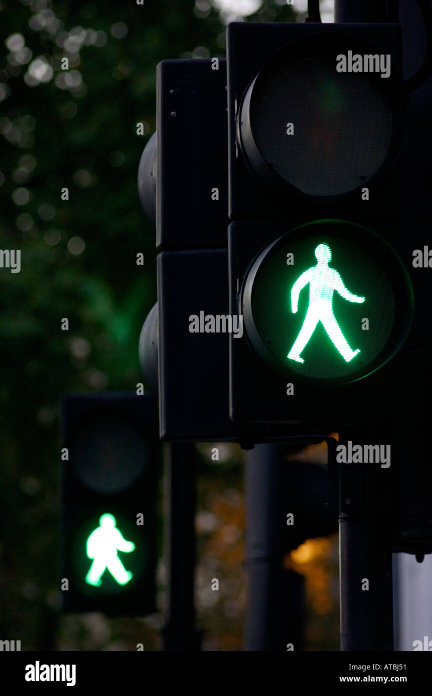 Walk traffic hi-res stock photography and images - Alamy