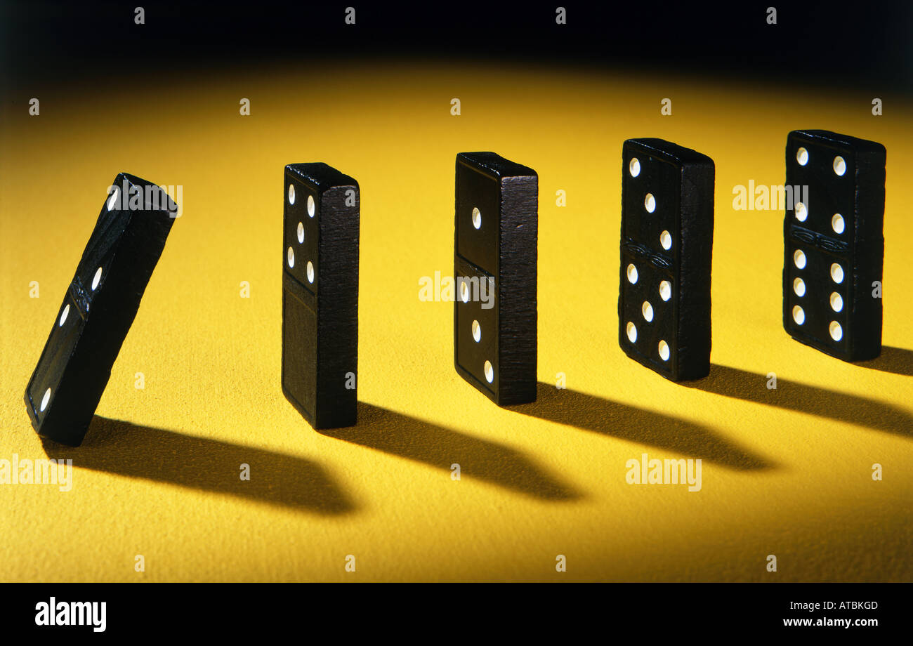 Dominoes falling hi-res stock photography and images - Alamy