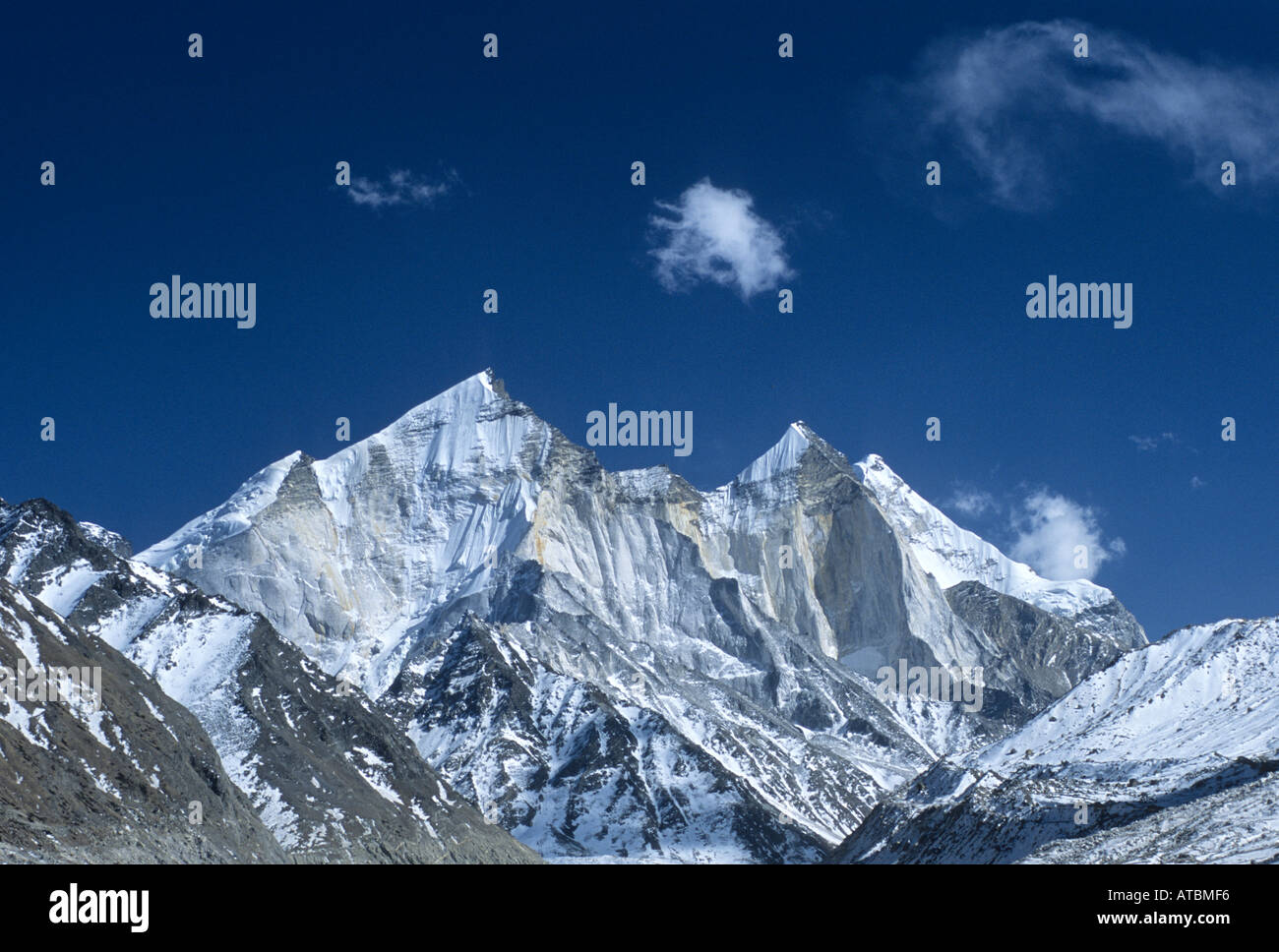 Bhagirathi peaks hi-res stock photography and images - Alamy
