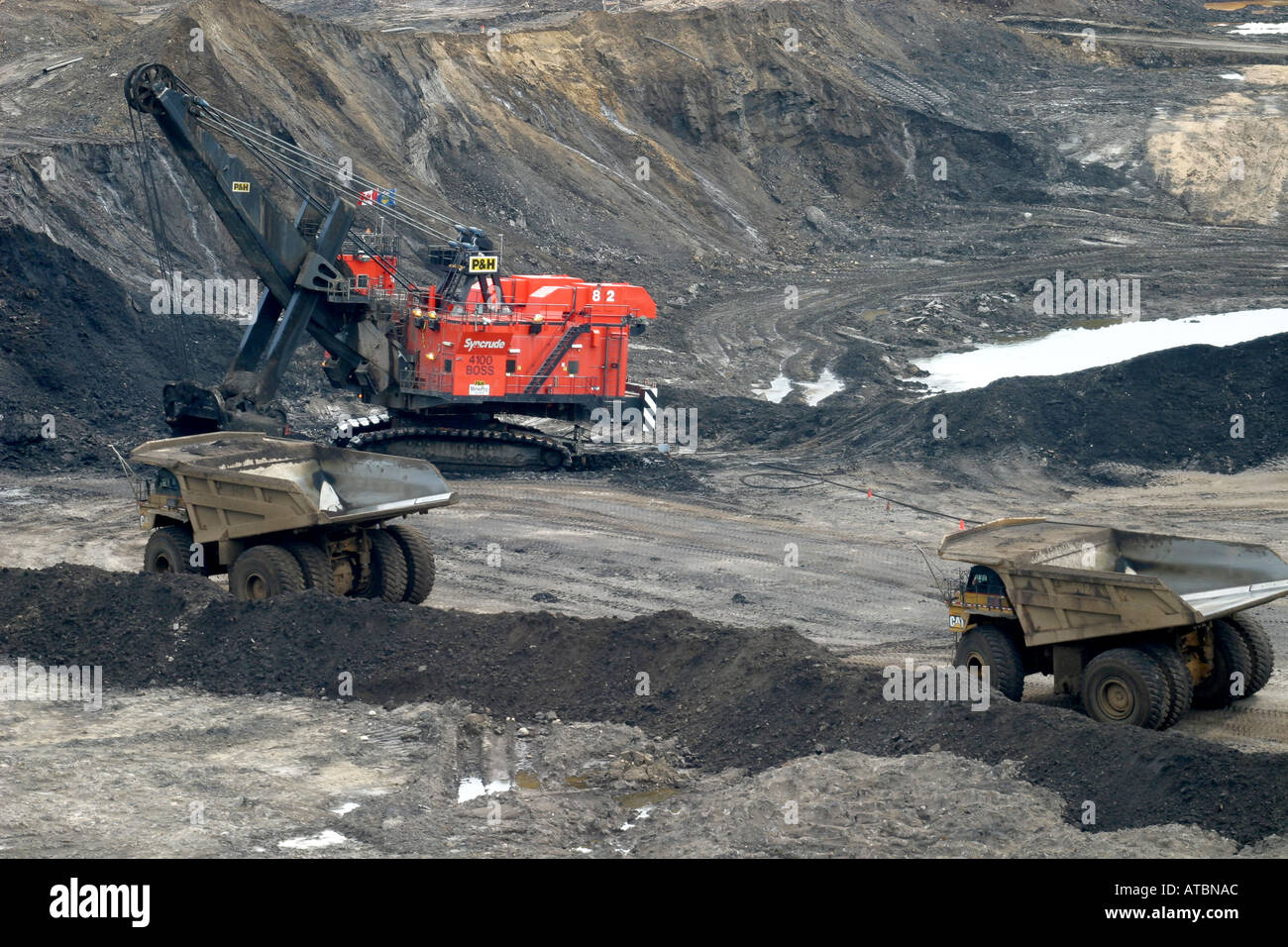The Athabasca Oil Sands deposit in northern Alberta, Canada contains ...