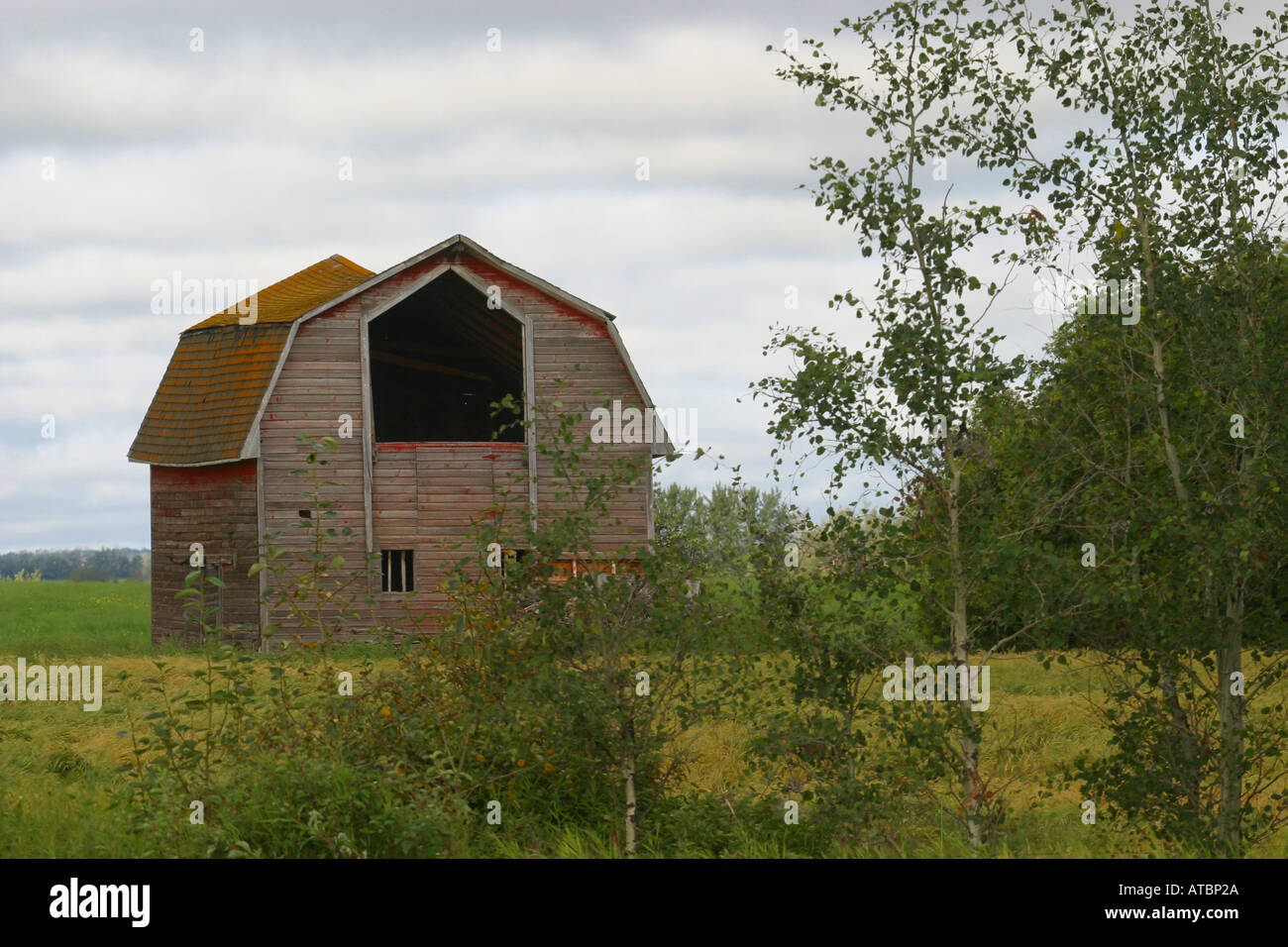 Swayback barn hi-res stock photography and images - Alamy