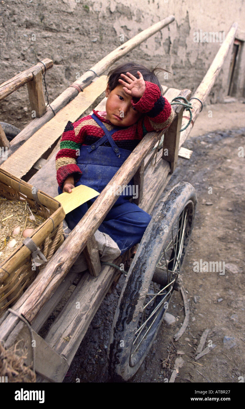 Shy boy china hi-res stock photography and images - Alamy