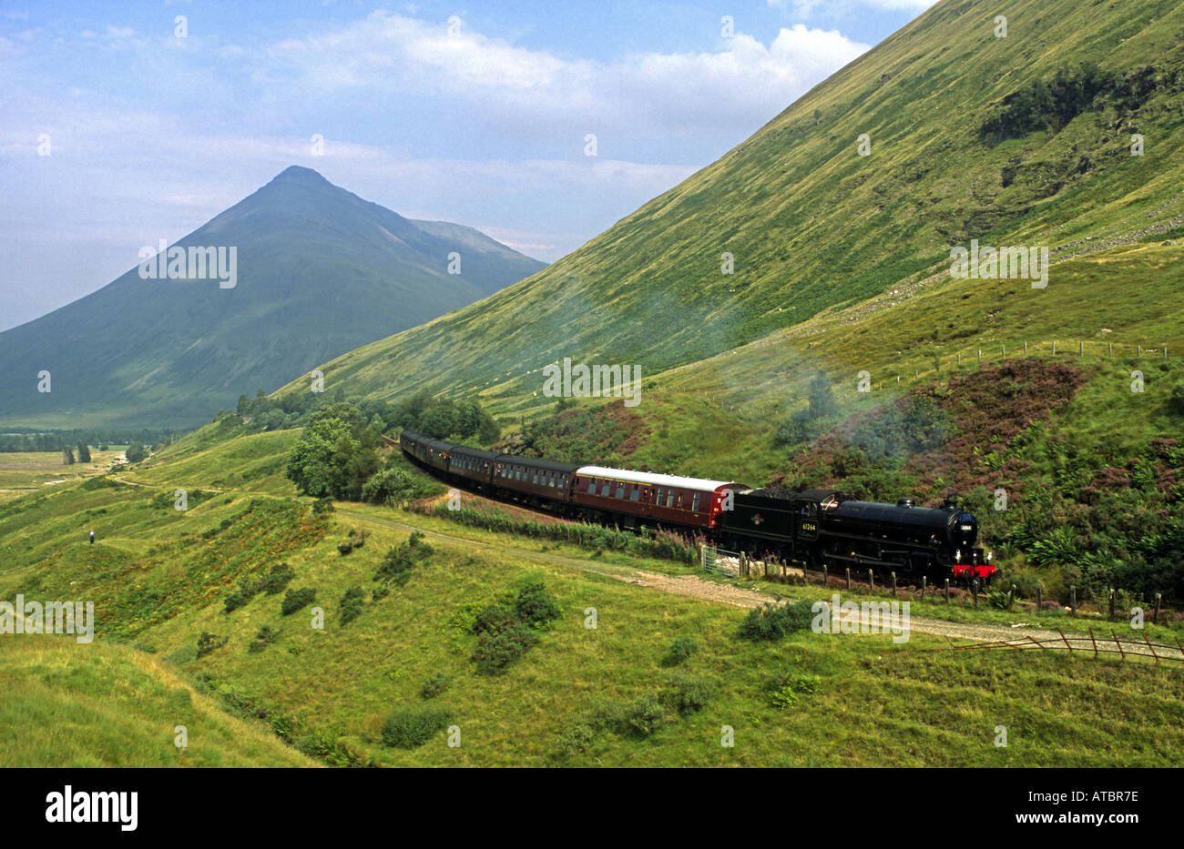 Train taking a curve hi-res stock photography and images - Alamy