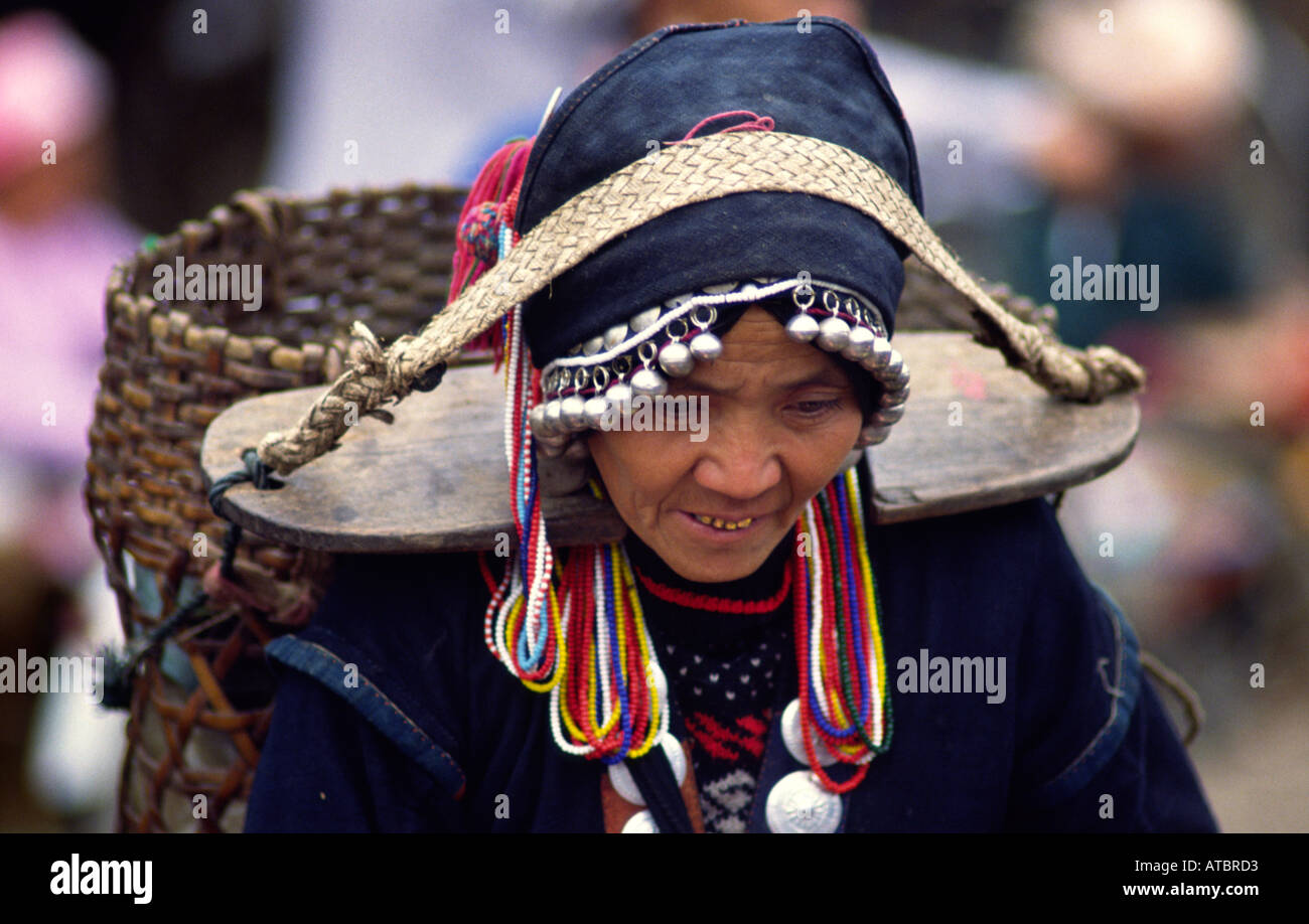 Aini woman, Menghun market. Xichuanbanna, Yunnan, China Stock Photo - Alamy