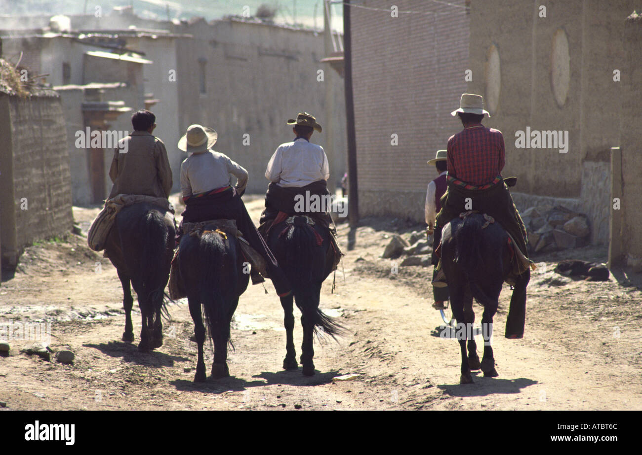 Tibetan cowboys. Xiahe, Gansu, China Stock Photo - Alamy