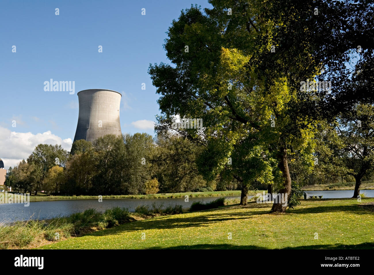 Nuclear Power Plant and Cooling Tower Stock Photo - Alamy
