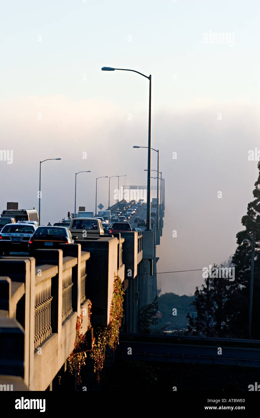 Ross island bridge portland hi-res stock photography and images - Alamy